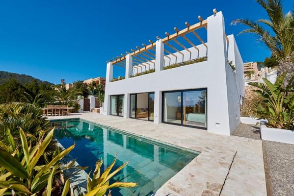 28 x Huizen te koop Ibiza Spanje - HUISenAANBOD.nl